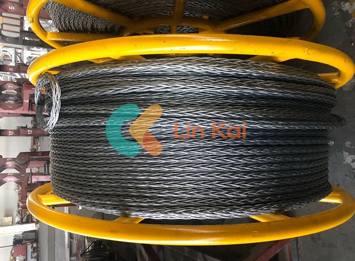 Strong 12 X 19s Anti Twist Steel Wire Rope For Pulling Conductor ISO ...